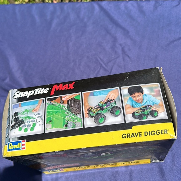 Revell | Toys | Revell Snap Tight Max Monster Jam Grave Digger Build ...